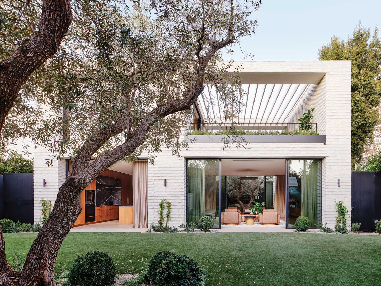 General Contractor Los Angeles | Custom Home Builder - Akopi Builders